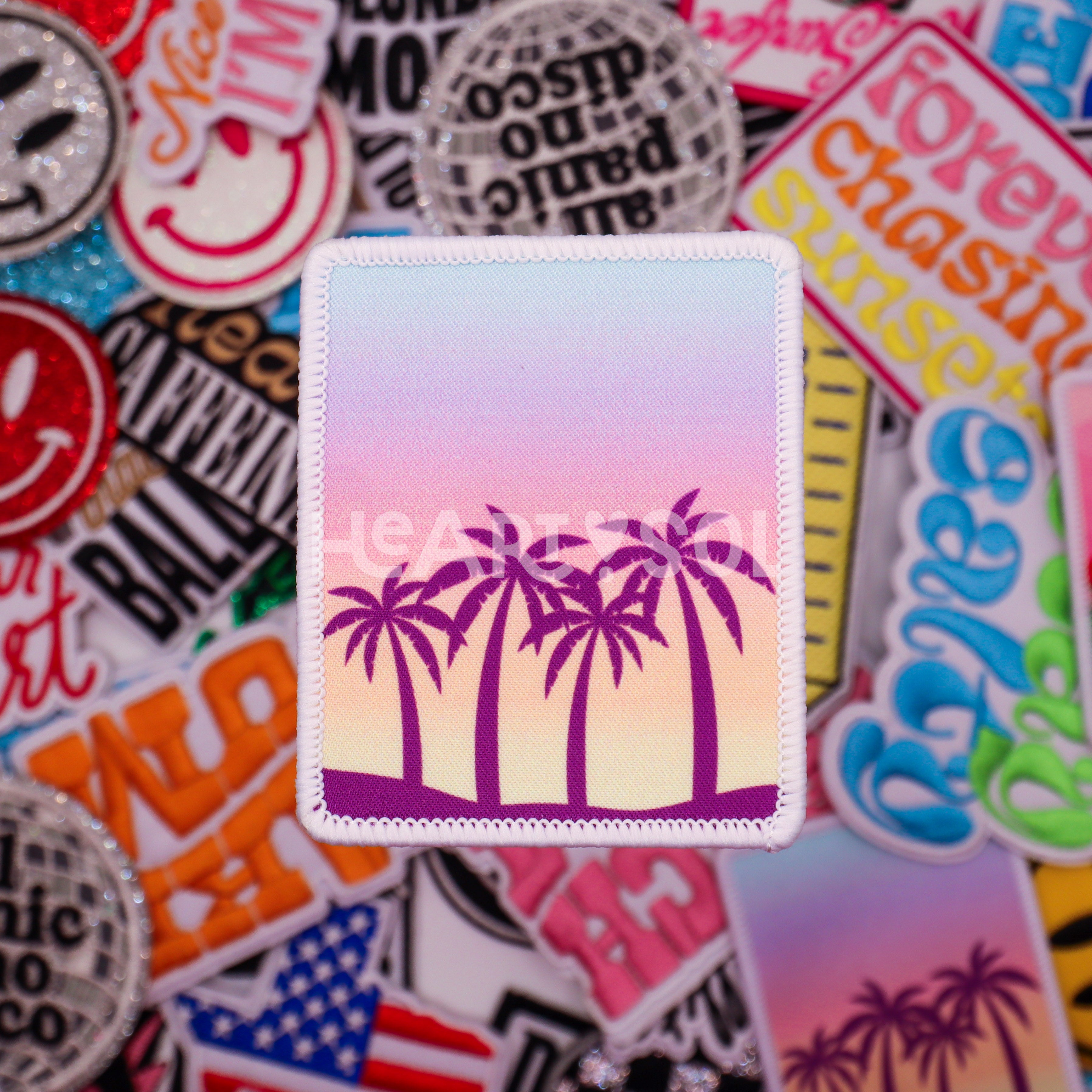 CALI SUNSET PATCH – HEART ︎ SOL